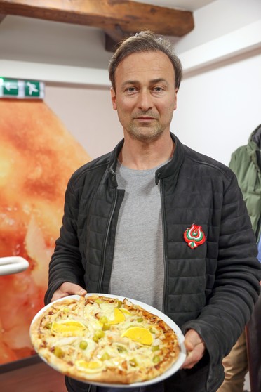 „Már csak ezért megérte eljönni” – Felfedjük az Orbán-pizza titkát - Blikk