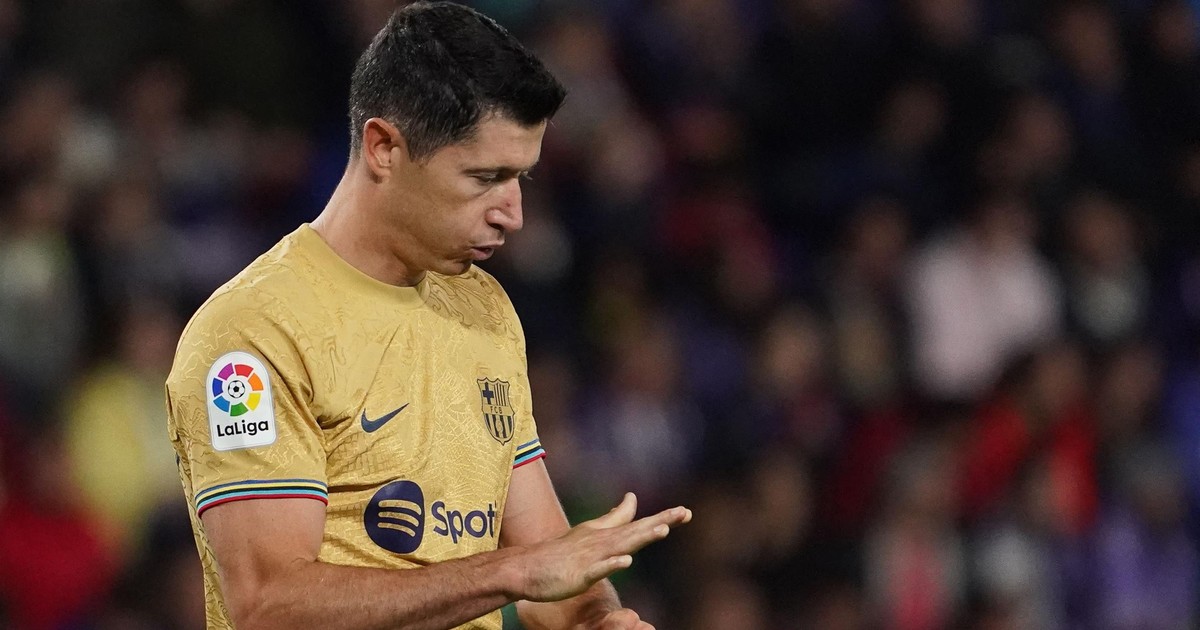 Getafe - Barcelona: Trzy czerwone kartki i słabiutki Robert Lewandowski Getafe - Barcelona: Trzy czerwone kartki i słabiutki Robert Lewandowski