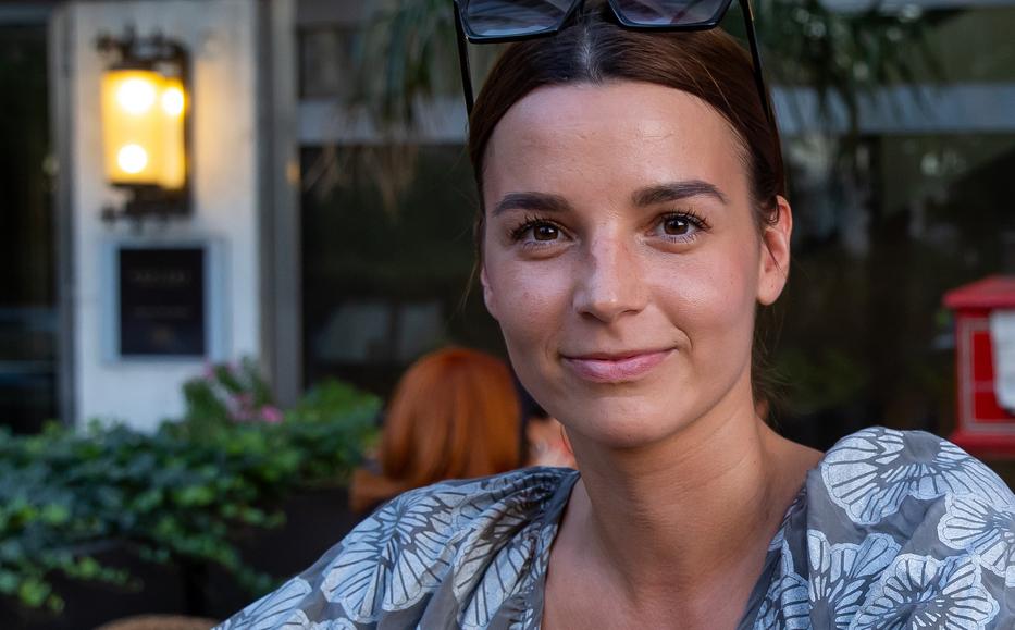 Sejtelmes fotóval üzent Berki Mazsi: "Szeretném megkérdezni azoktól ...