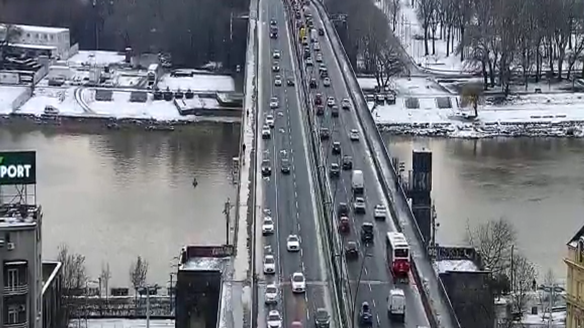 Posle potpunog kolapsa u Beogradu, neočekivani prizor: Gužva samo na ...