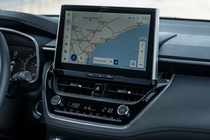 Toyota Corolla będzie teraz dostępna jako SUV. Sprawdziłem jak jeździ ...