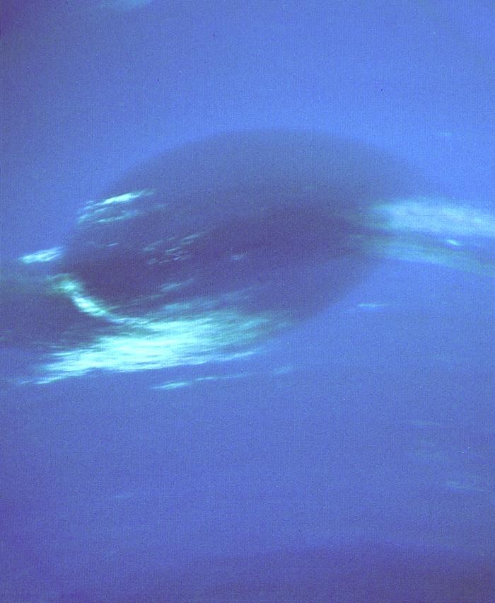 25 lat od wykonania pierwszych dokładnych zdjęć Neptuna i Trytona ...