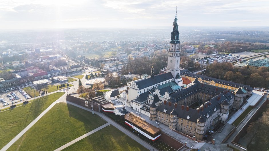 W świetle Eucharystii, w ciszy konfesjonału. Paulini i Jasna Góra ...