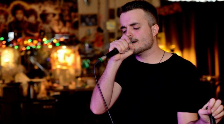 Így ápolja elhunyt édesapja emlékét Heatlie Dávid - Blikk