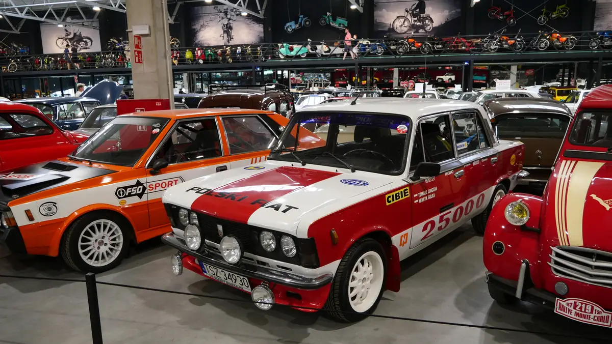 W Oławie powstało największe prywatne muzeum motoryzacji w Polsce Jest jeszcze ciekawsze niż ...