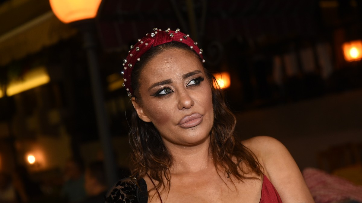 Ana Nikolić se oglasila nakon krvavog snimka: Evo kako se oseća pošto ... Ana Nikolić se oglasila nakon krvavog snimka: Evo kako se oseća pošto ...