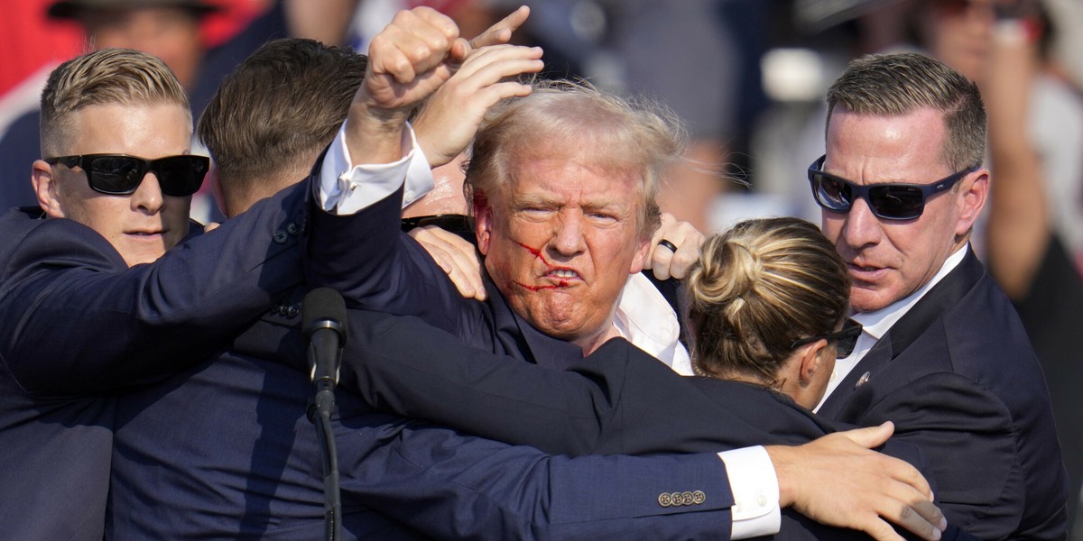 Zamach na Donalda Trumpa. Napastnik nie żyje Zamach na Donalda Trumpa. Napastnik nie żyje