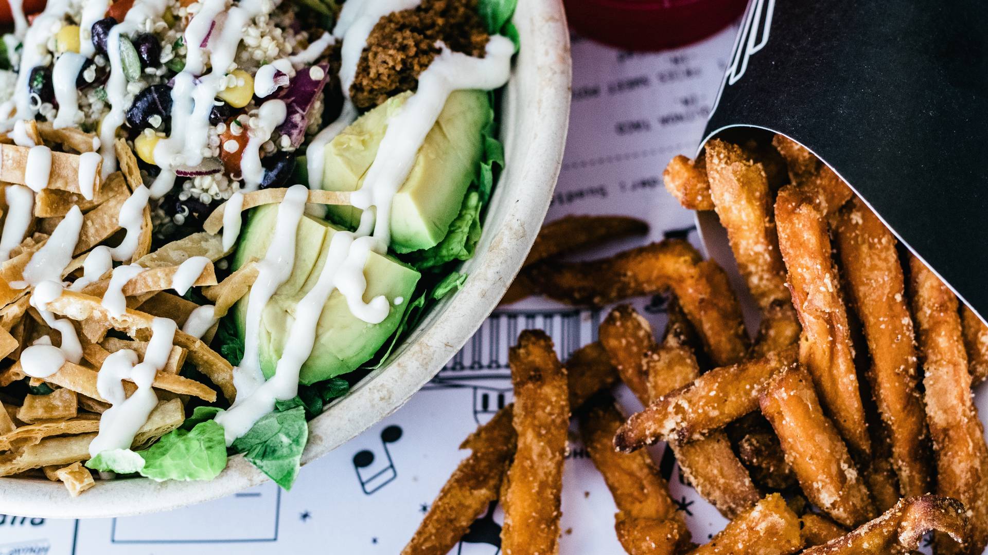 Sos aioli. Jak zrobić popularny dodatek do frytek, który serwują w food ...