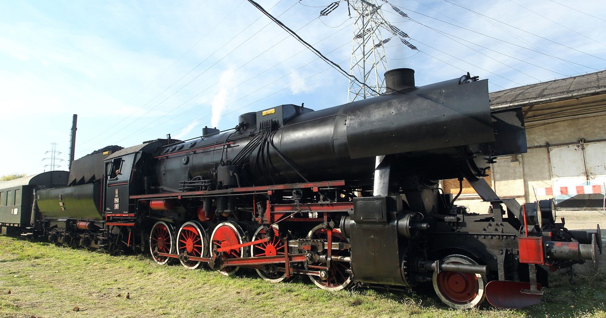 Zabytkowa lokomotywa znów puściła parę
