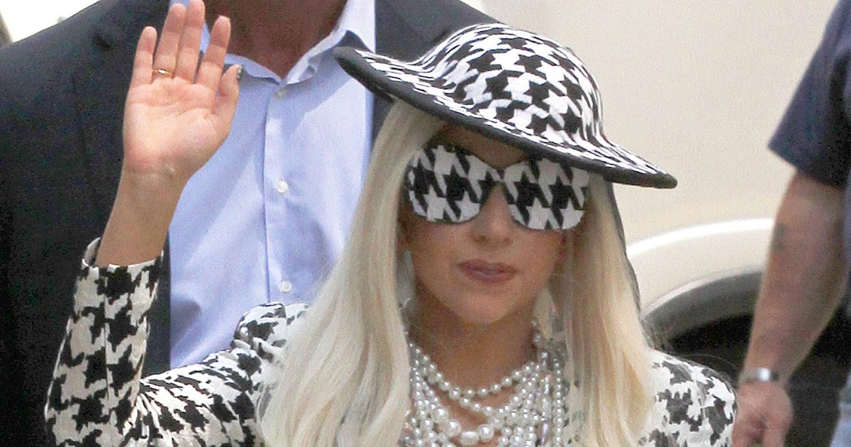 Stroje Lady Gagi. Hit czy modowa zgaga?