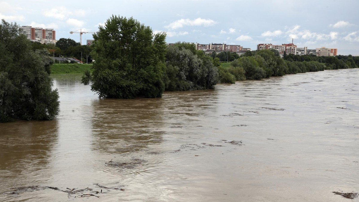 Vodostaji reka Dunav, Sava i Tisa u umerenom porastu - Blic