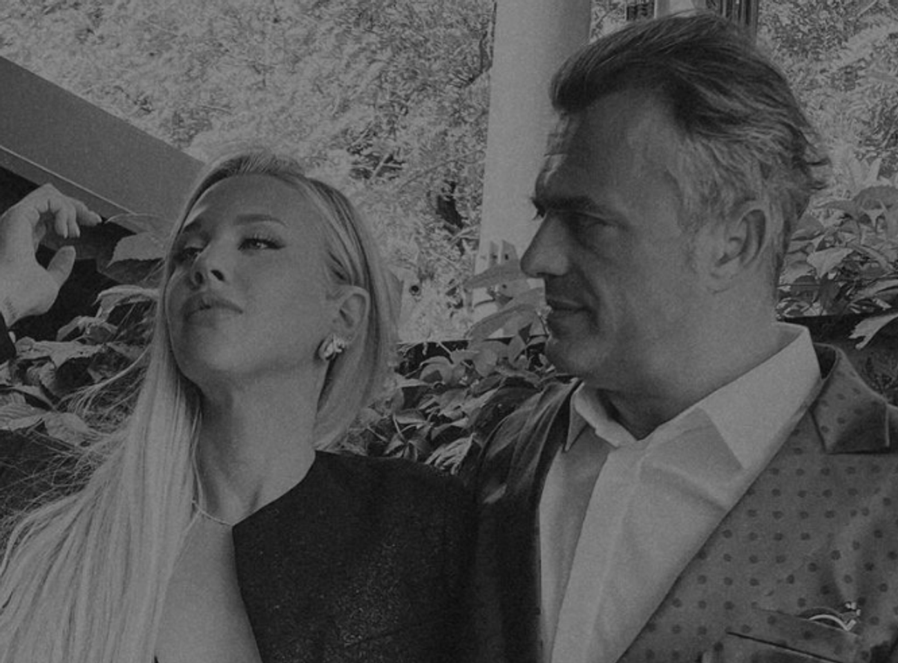 Isidora objavila neviđene slike sa venčanja sa Sergejem Trifunovićem ...