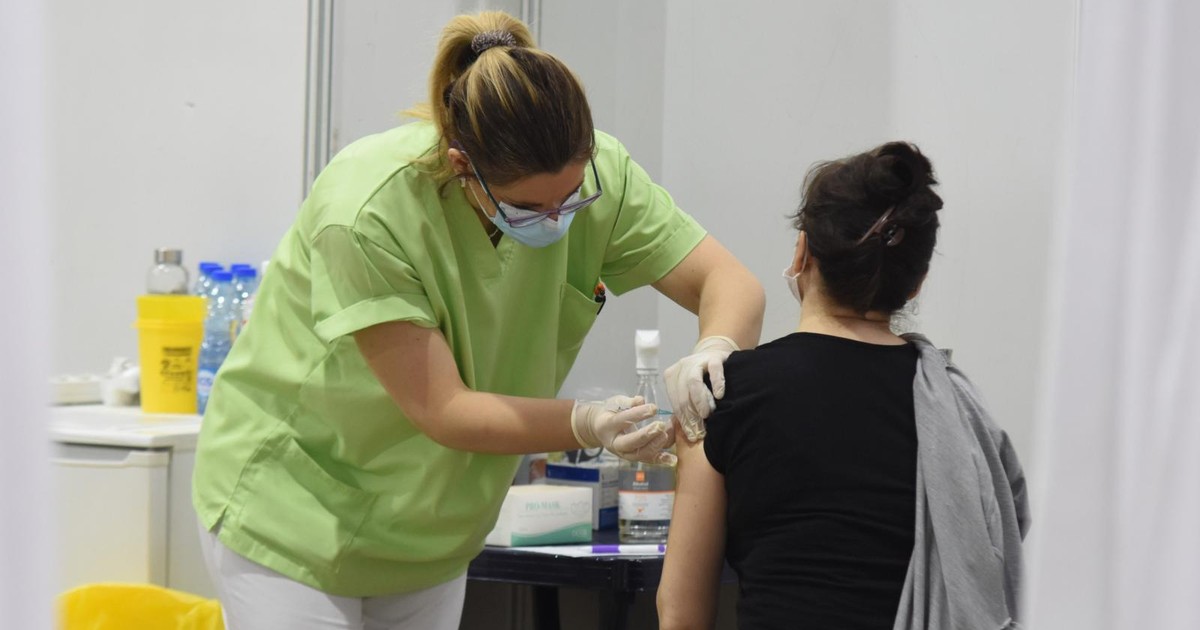 U Novom Pazaru vakcinisani novinari iz Bosne i Hercegovine - Blic