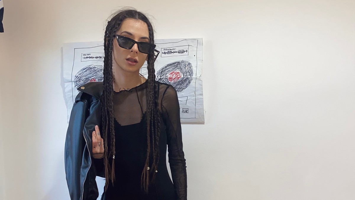 Sisi ma Wednesday szettben tündököl - Glamour