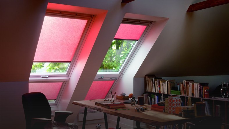 Rolety dekoracyjne VELUX - świetna alternatywa dla firanki - Dom