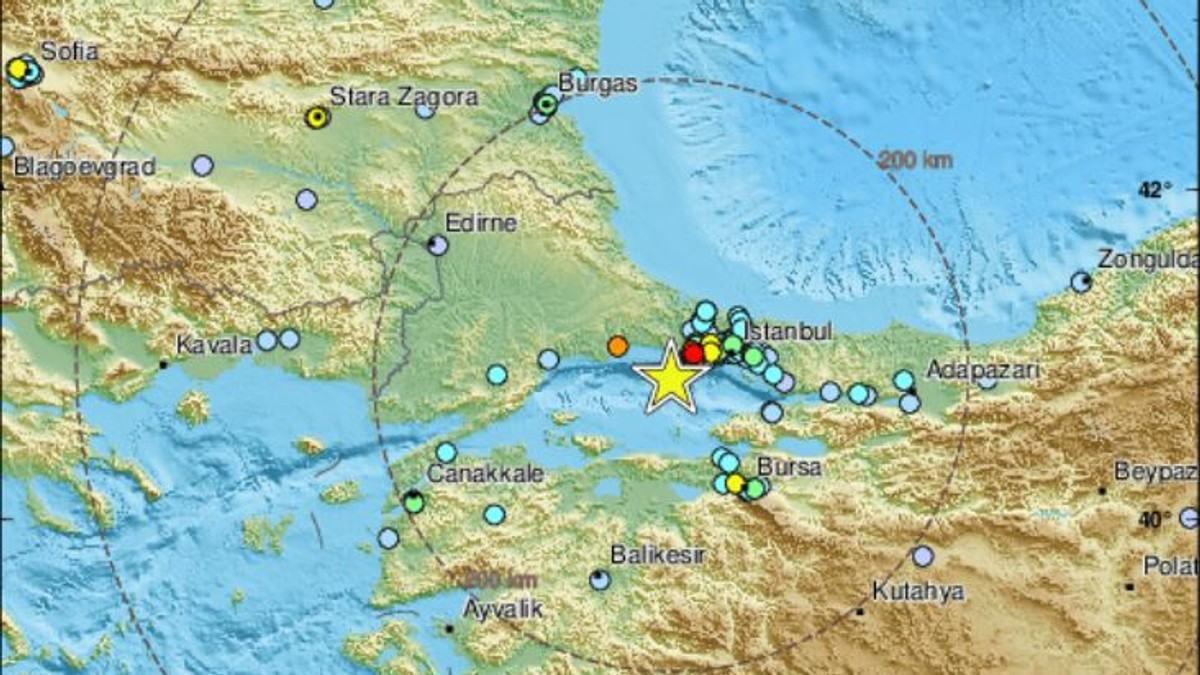 Istanbul zemljotres: Snažan potres od 6,2 stepena, tresle su se zgrade ...