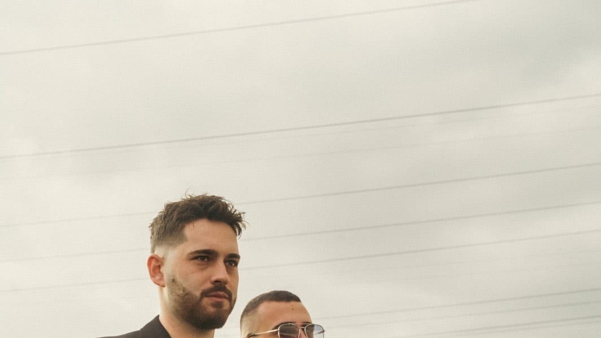 Collapse bend osvaja Balkan: Poslušajte novu pesmu slatkih Bosanaca - Blic