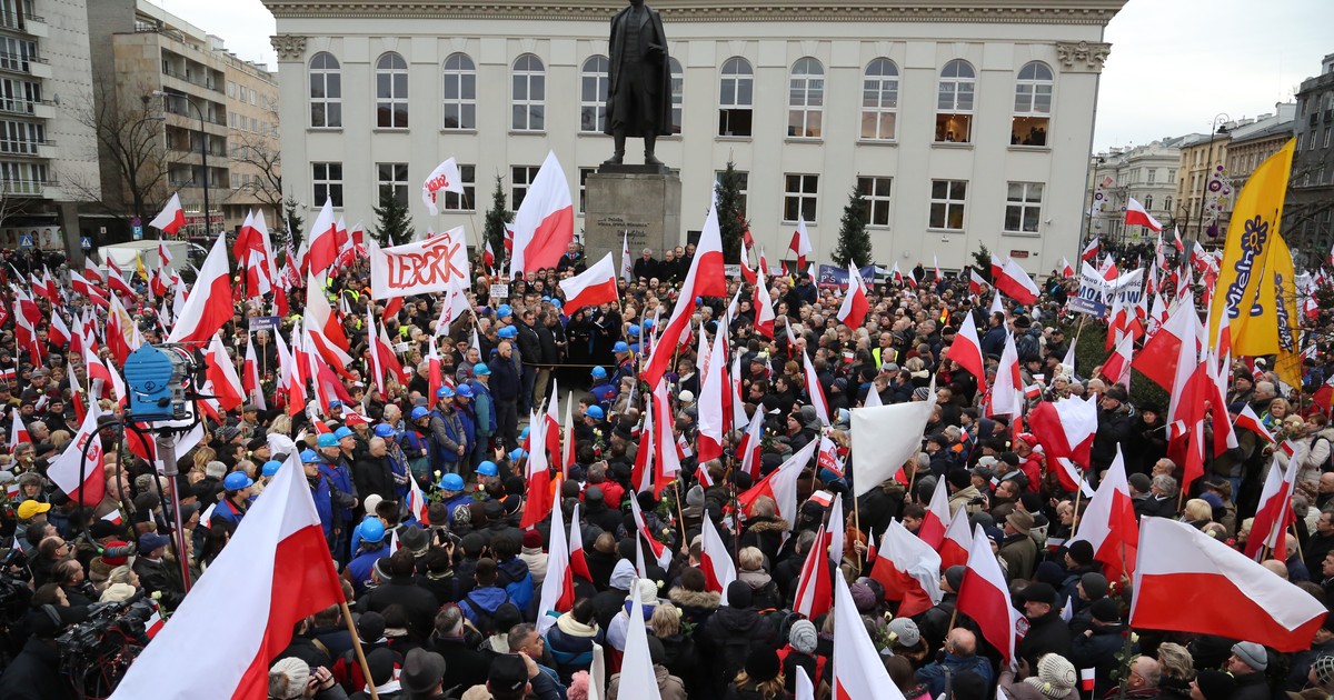 Marsz 11 stycznia. Pogoda pokrzyżuje plany Kaczyńskiego? Wszystko już jasne Marsz 11 stycznia. Pogoda pokrzyżuje plany Kaczyńskiego? Wszystko już jasne