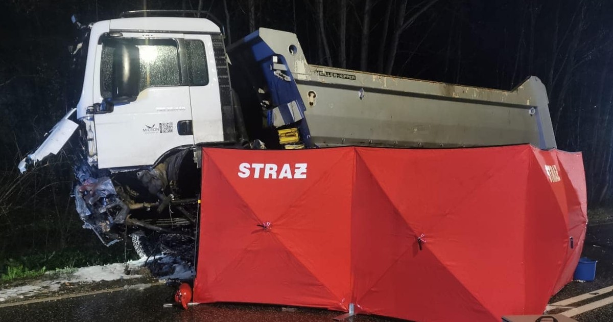 Wypadek w Starej Słupi. Zginęli młodzi ludzie. Krzyk rozpaczy ...