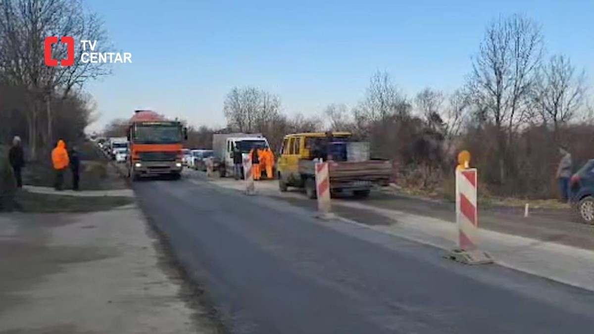 Novi detalji saobraćajne nesreće kod Despotovca: Radnika pregazio kolega valjkom - Blic