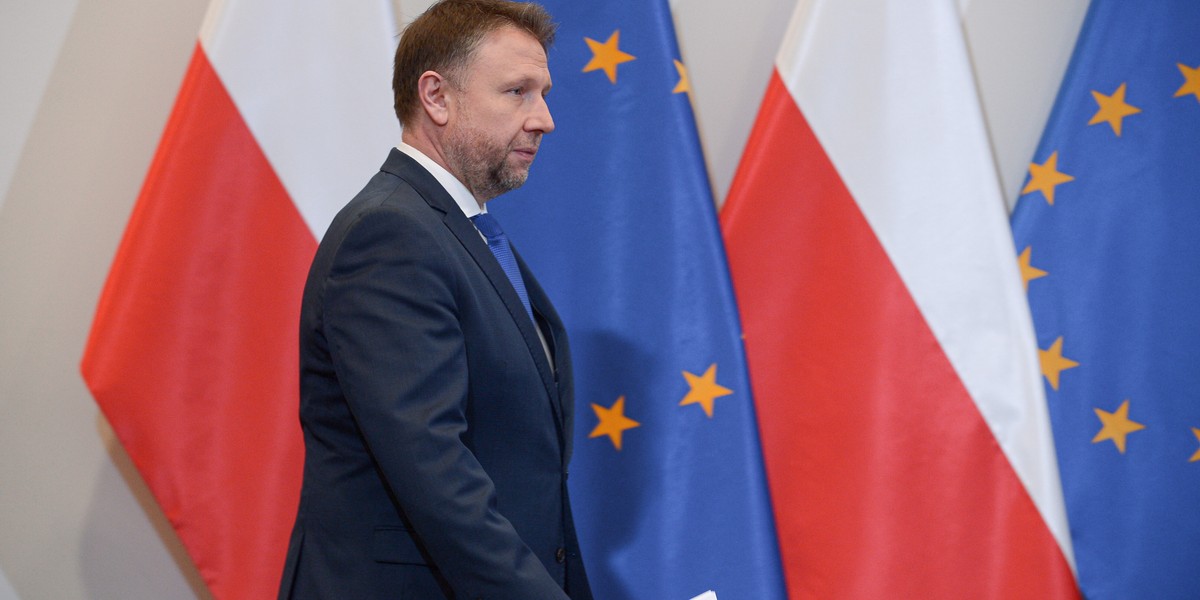 Szef MSWiA zapowiada zawiadomienia do prokuratury. Jedno z nich dotyczy Macieja Wąsika - Wiadomości