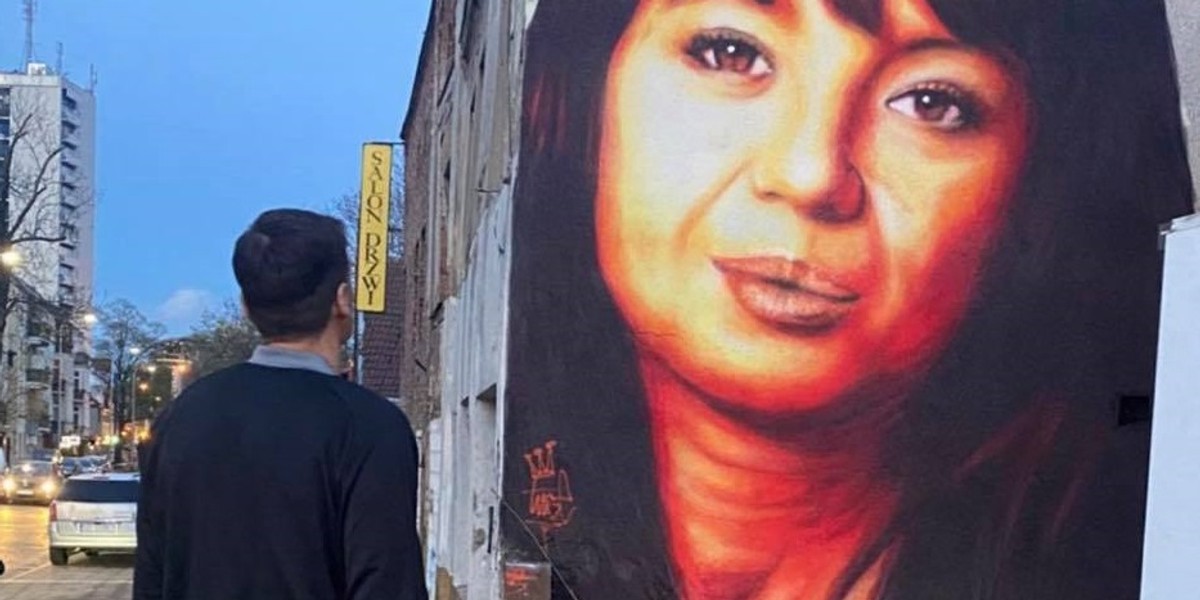 Anna Przybylska. Mural z aktorką nie podoba się odbiorcom. Zobacz inne ...