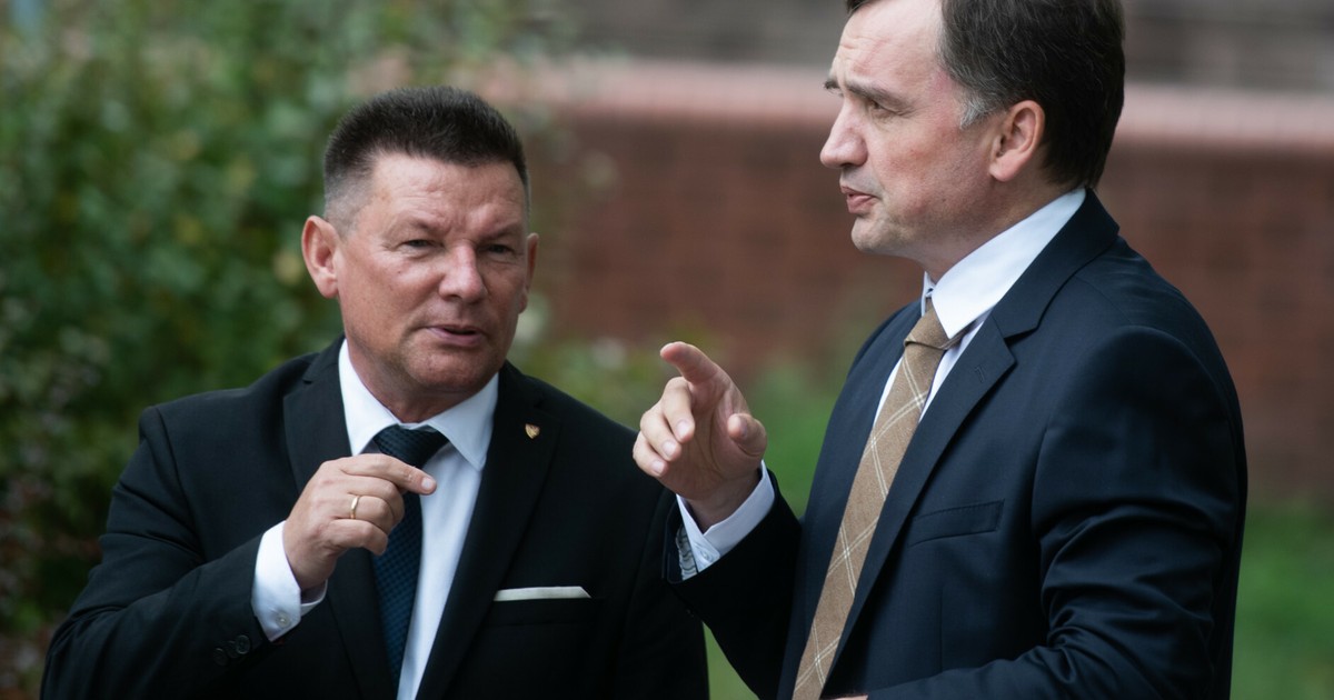 Polityk Suwerennej Polski może wygrać wybory. Pisał o "tęczowej zarazie ...