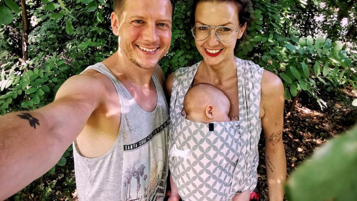 Tolak kiedyś grał w "Klanie", dziś mieszka z żoną i dzieckiem w ...