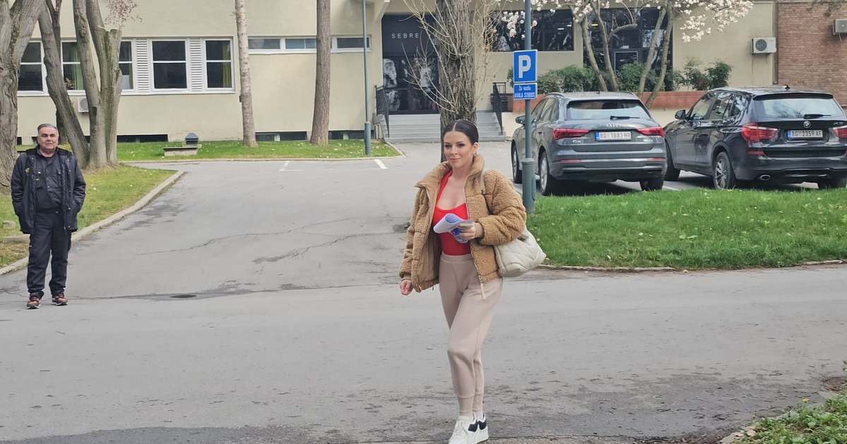 Ana Sević upoznala je oca kada je imala 20 godina, ima i polusestru - Blic