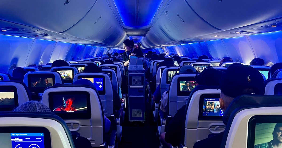 The world’s top 10 safest airlines in 2025 | Business Insider Africa