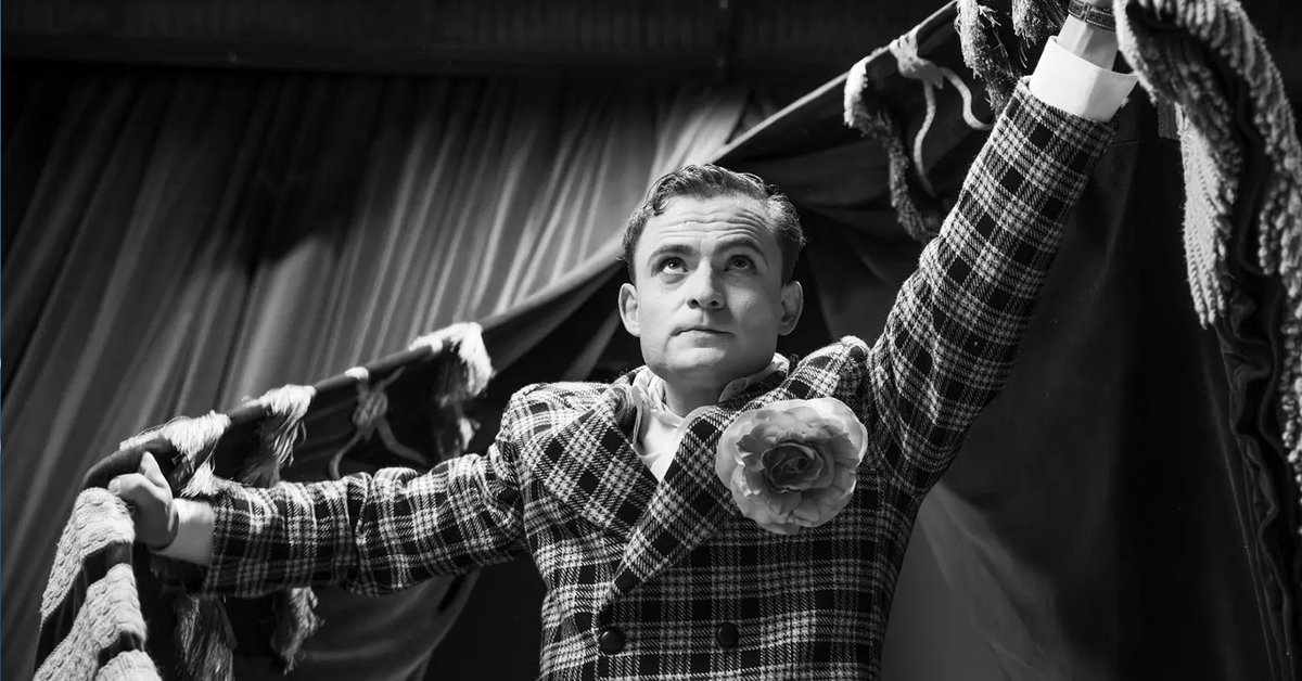 Niezwykła opowieść o Adolfie Dymszy w Teatrze Komedia - Styl życia