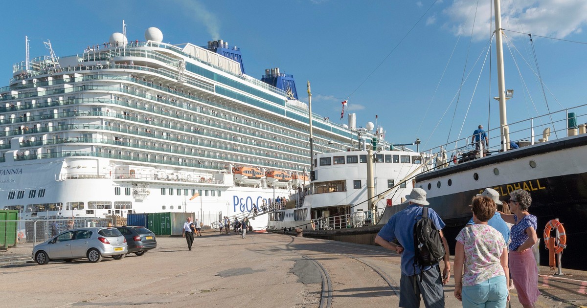Passengers on a cruise described the sheer chaos that broke out when ...