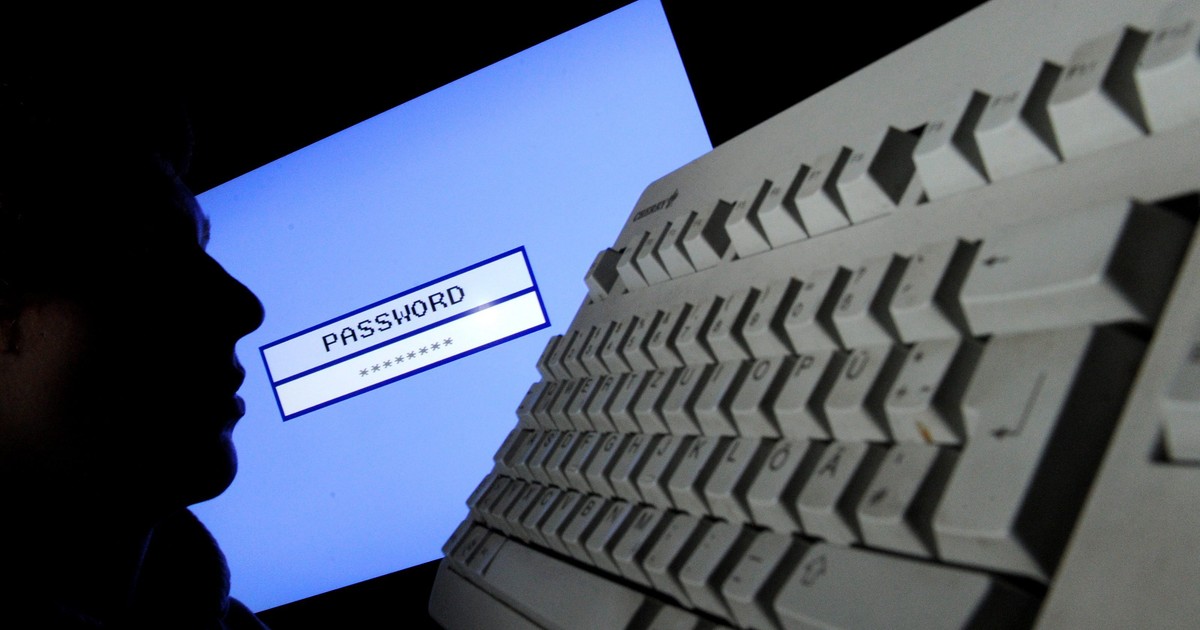 Hakerzy wykradli hasła dostępu do 16 mln kont e-mailowych - Wiadomości