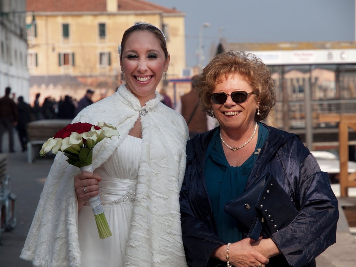 Na svadbi svog sina otkrila je najbrutalniju istinu o budućoj snaji - Žena.rs