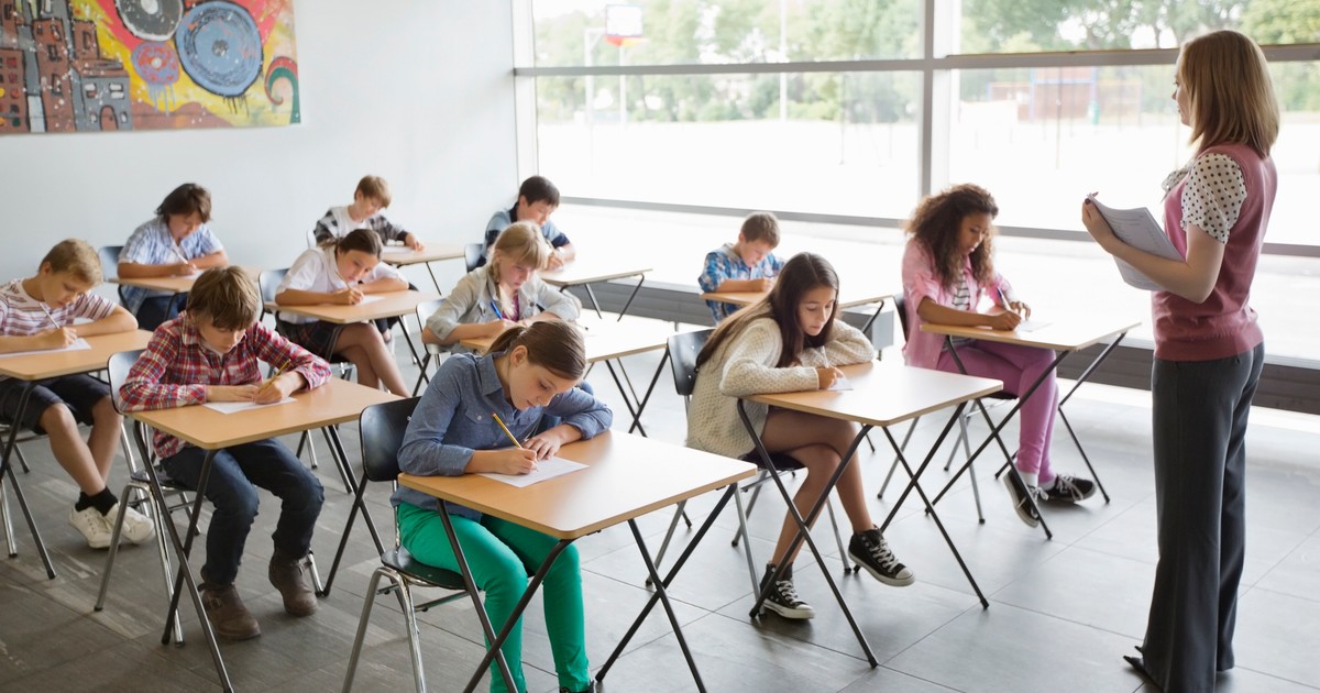 Epoki literackie: jakie wyróżniamy? Ramy czasowe, periodyzacja, twórcy ...