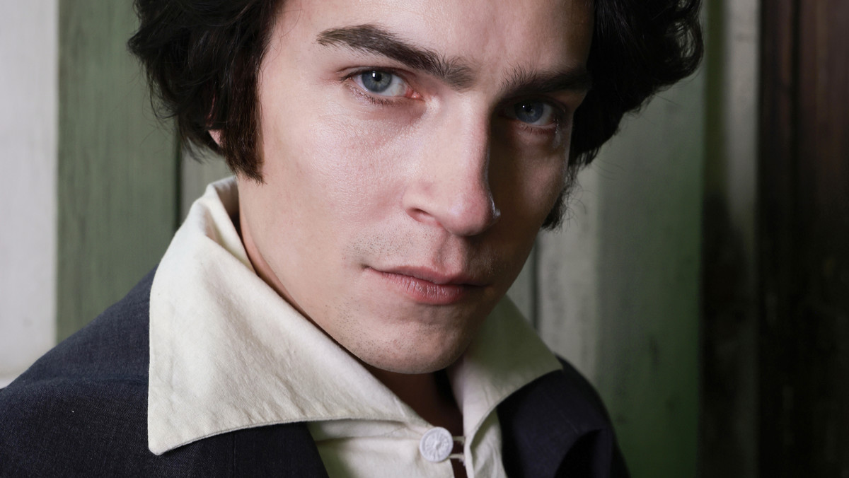 Nikodem Rozbicki jako Mickiewicz! Są pierwsze zdjęcia z nowego filmu ...