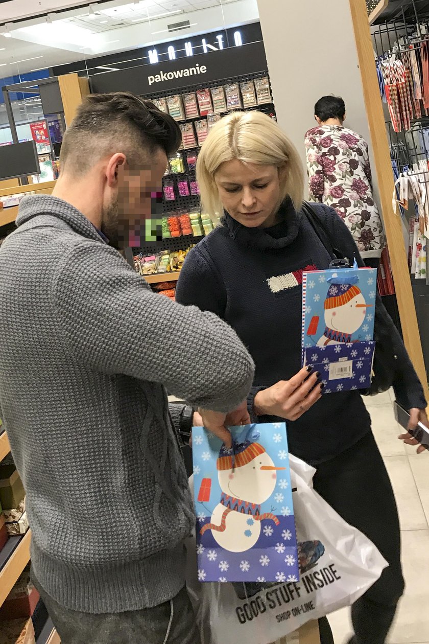 Partner Mandaryny jest naprawdę dzielny. Zniósł to bez mrugnięcia okiem