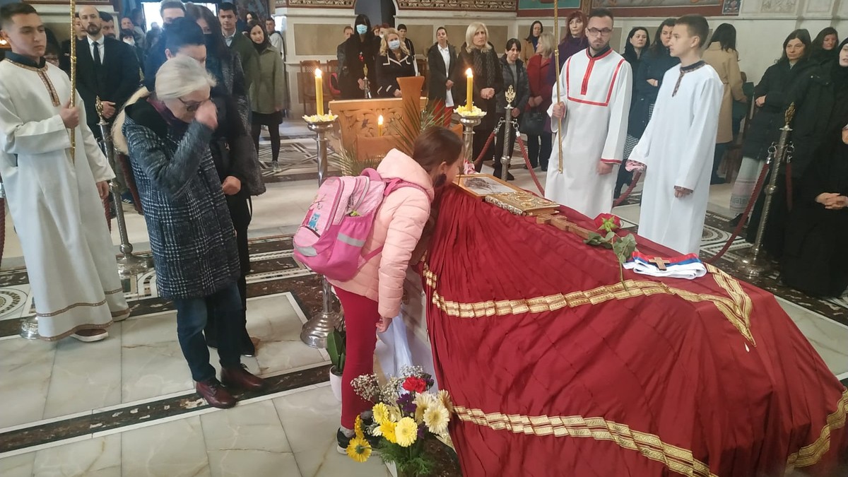 U Sabornom hramu jutros održana zaupokojena liturgija za vladiku ...