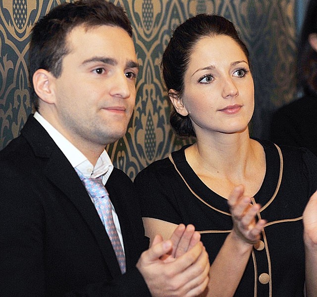 Színészesküvő! Nyáron összeházasodik Erdélyi Tímea és Szente Vajk ...