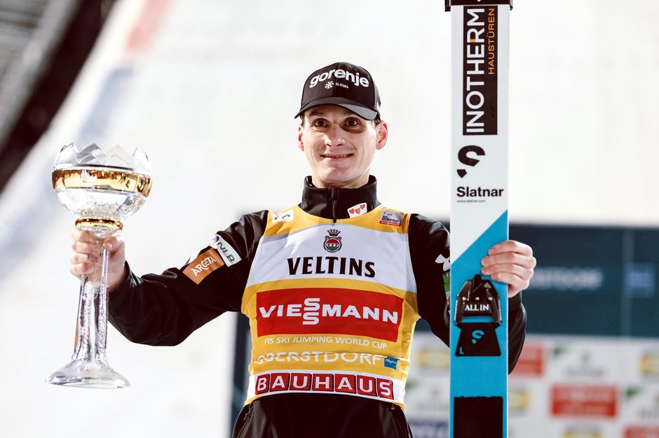 Domen Prevc najlepszym zawodnikiem Pucharu Świata w 2025 r. - Sport