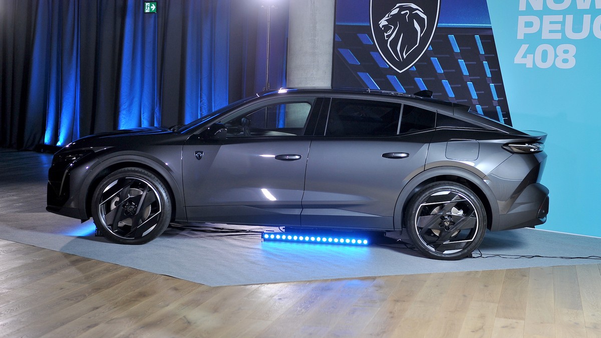 Nowy Peugeot 408 już oficjalnie w Polsce. Znamy ceny crossovera