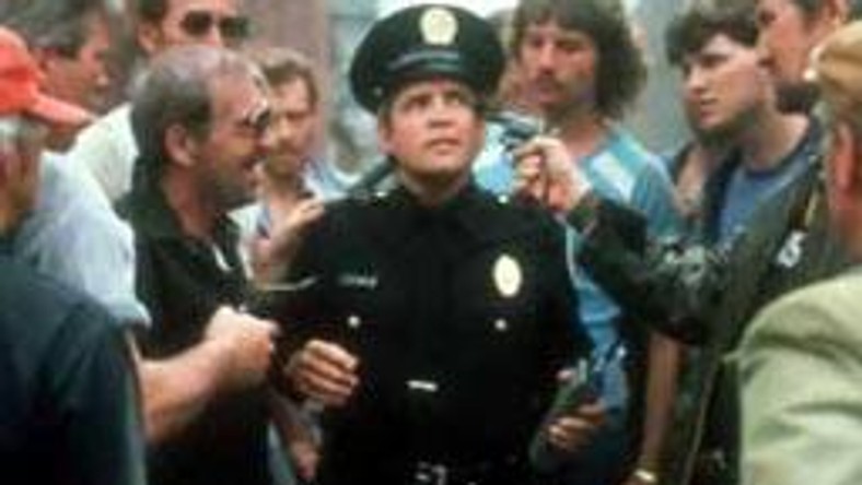 Akademia Policyjna numer 8 nadchodzi - Film