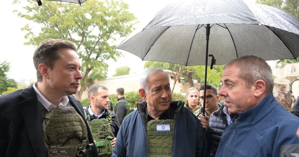 Elon Musk promises to wear a symbol of Gaza hostages until captives are ... Elon Musk promises to wear a symbol of Gaza hostages until captives are ...