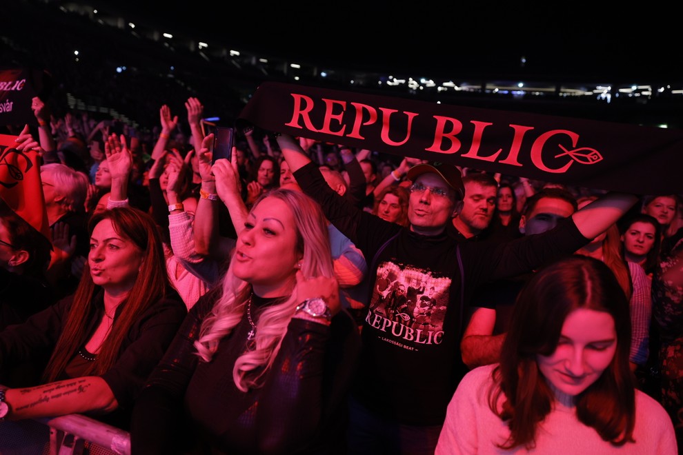 35 éves a Republic: Cipő halála után is együtt maradt a zenekar - Blikk