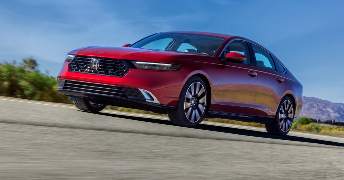 Nowa Honda Accord. Pierwsze zdjęcia 11. generacji. Co nas ominie?