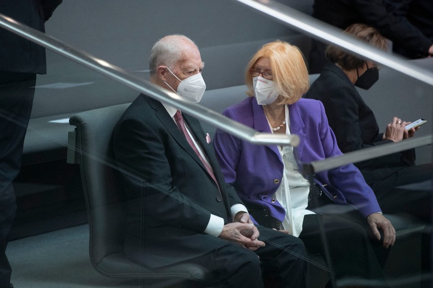 Tajemnicza rodzinna tragedia Olafa Scholza. Seria wypadków sprzed lat ...