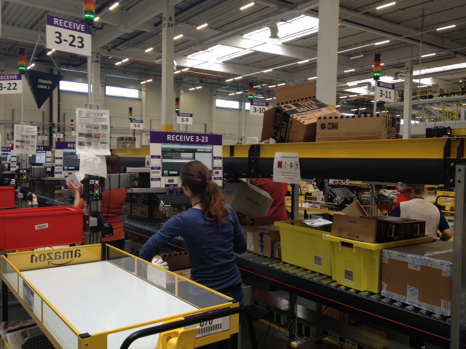 Dwa magazyny Amazona pod Wrocławiem już otwarte - Wiadomości
