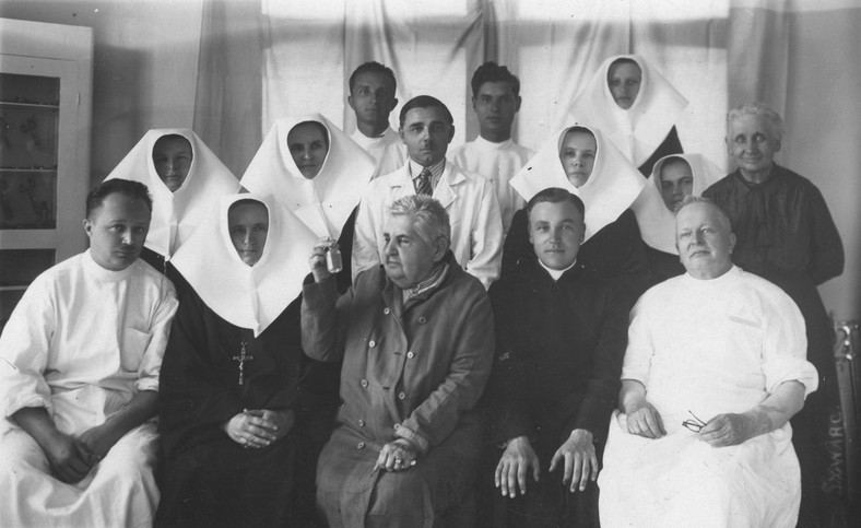 Maria Rodziewiczówna: królowa polskiego romansu. Nieznana historia ...