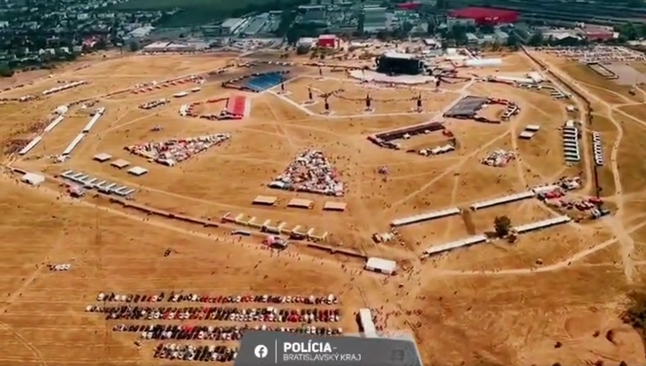 Premávka v bratislavských Vajnoroch je zhustená: Nátresk pred AC/DC ...