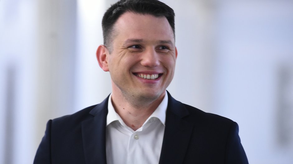 Mentzen chce pozwolić rodzicom bić dzieci. Psycholog dziecięca ...